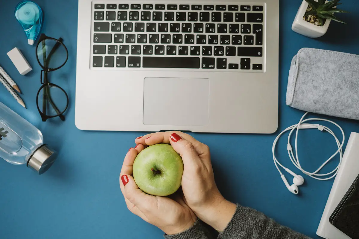 Why Choose Apple? Why are Apple Products so Good? - TheBigMarketing.com